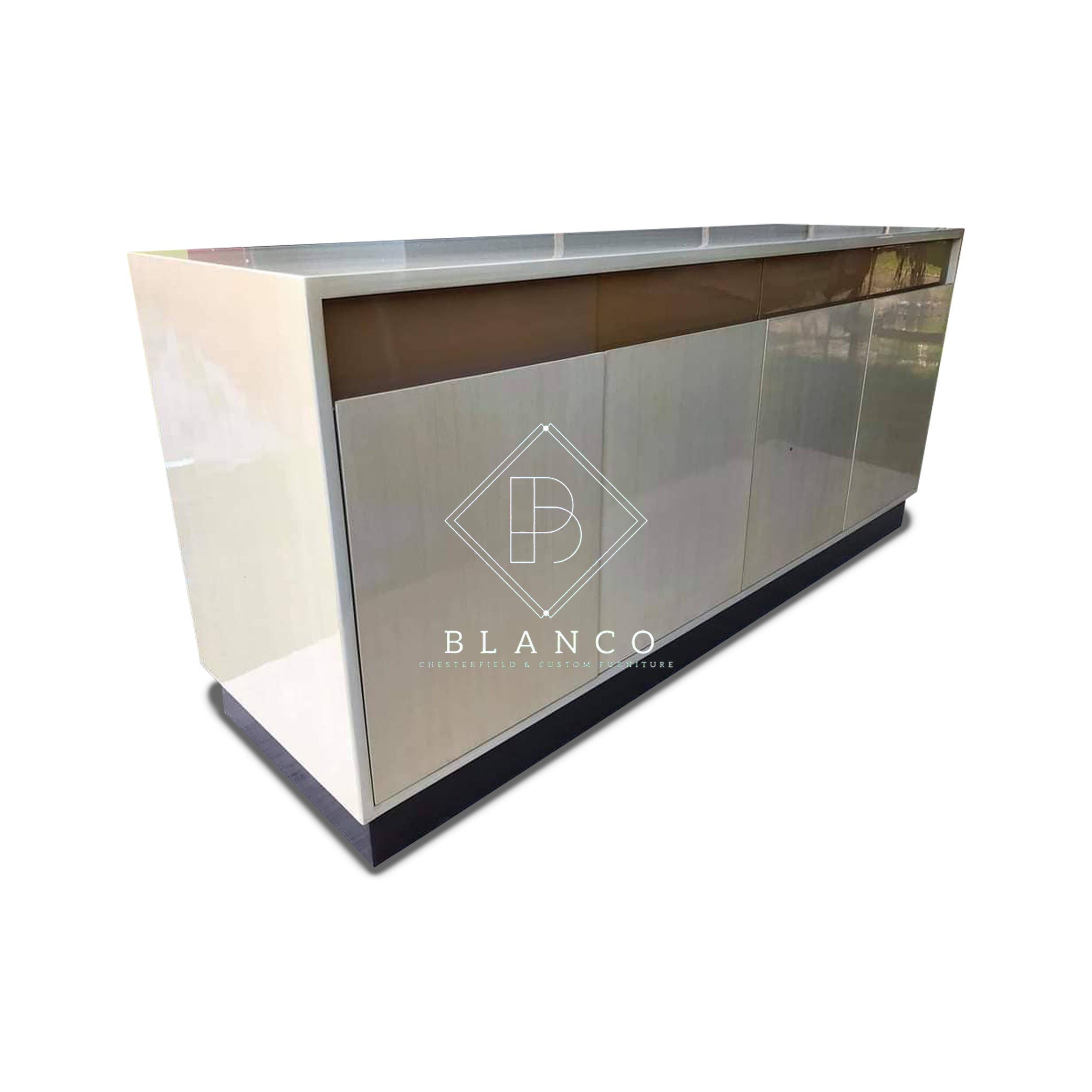 Reislin Buffet Table – Blanco Furniture